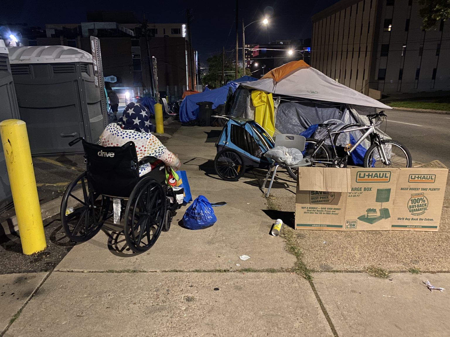Journalist Sleeps on the Street To Fact-Check Aurora Mayor Coffman's ...
